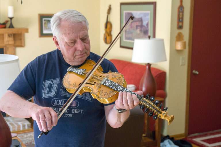 The Devil’s Instrument: Hardanger Fiddles and Norwegian-American Folk ...